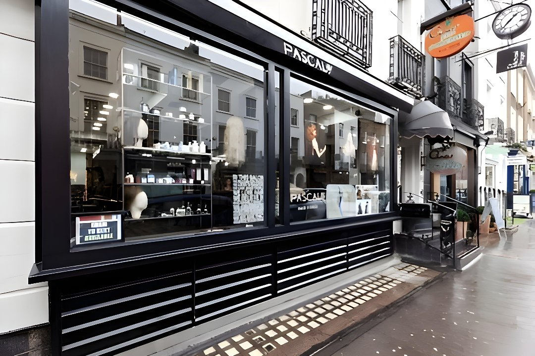 Glow Clinic | Treatment Room - Beauty in Hans Place, London - Treatwell