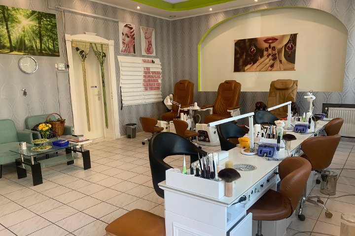 Nina Nails | Nagelstudio in Tempelhof, Berlin - Treatwell