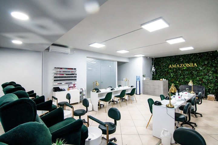 Amazonia Nails | Κέντρο Ομορφιάς σε Πειραιάς - Treatwell