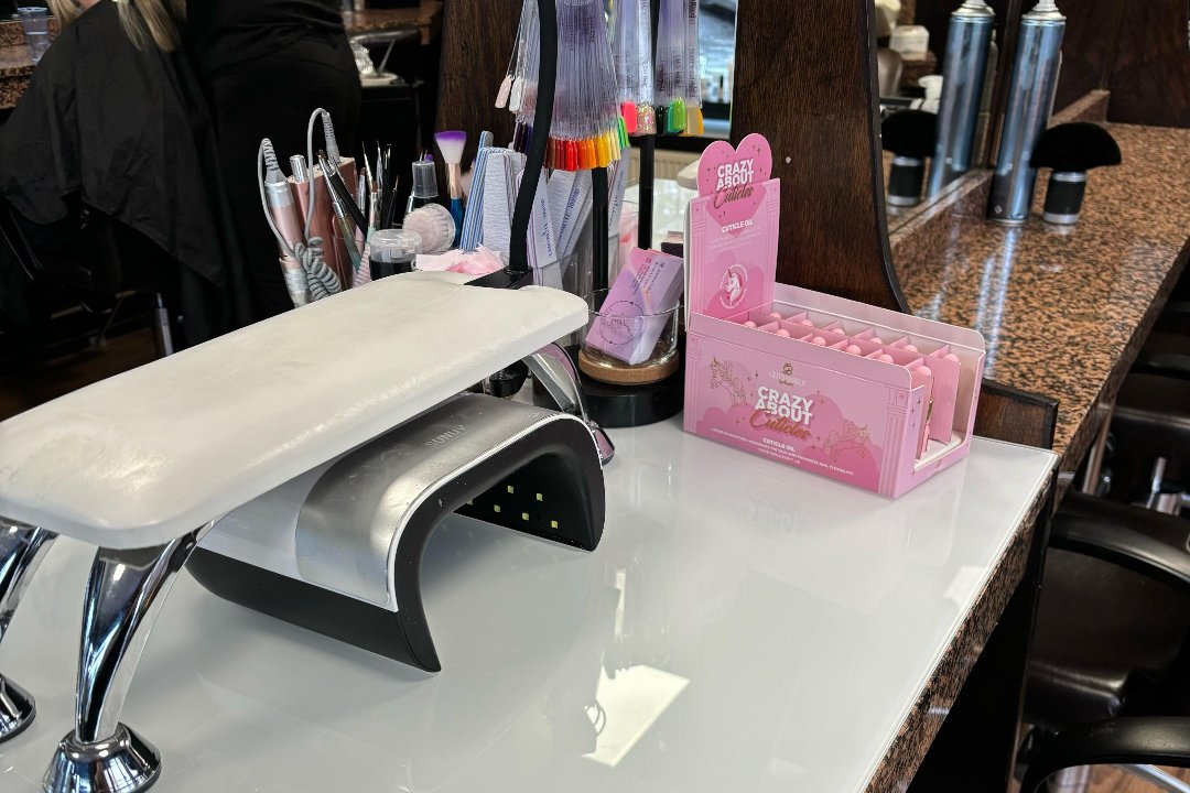 Nails by Robyn | Nail Salon in Glasgow - Treatwell