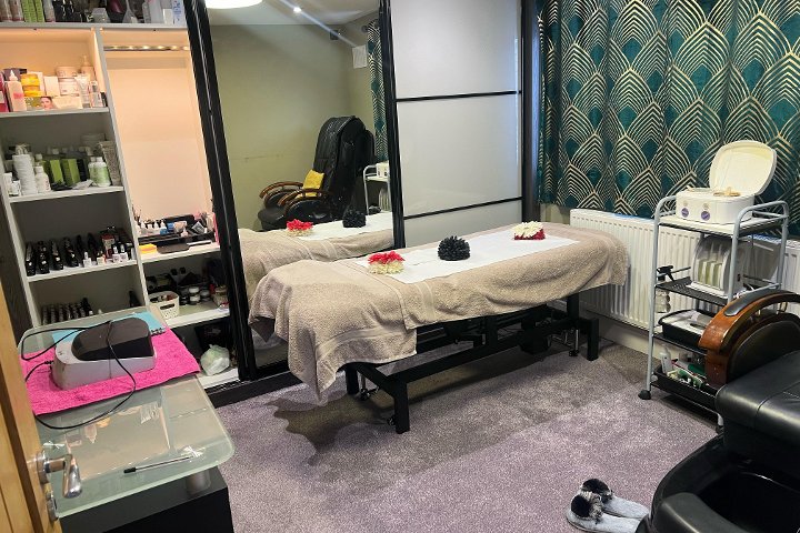 Pretty Beauty Parlour | Home-based Venue in Crawley, West Sussex ...