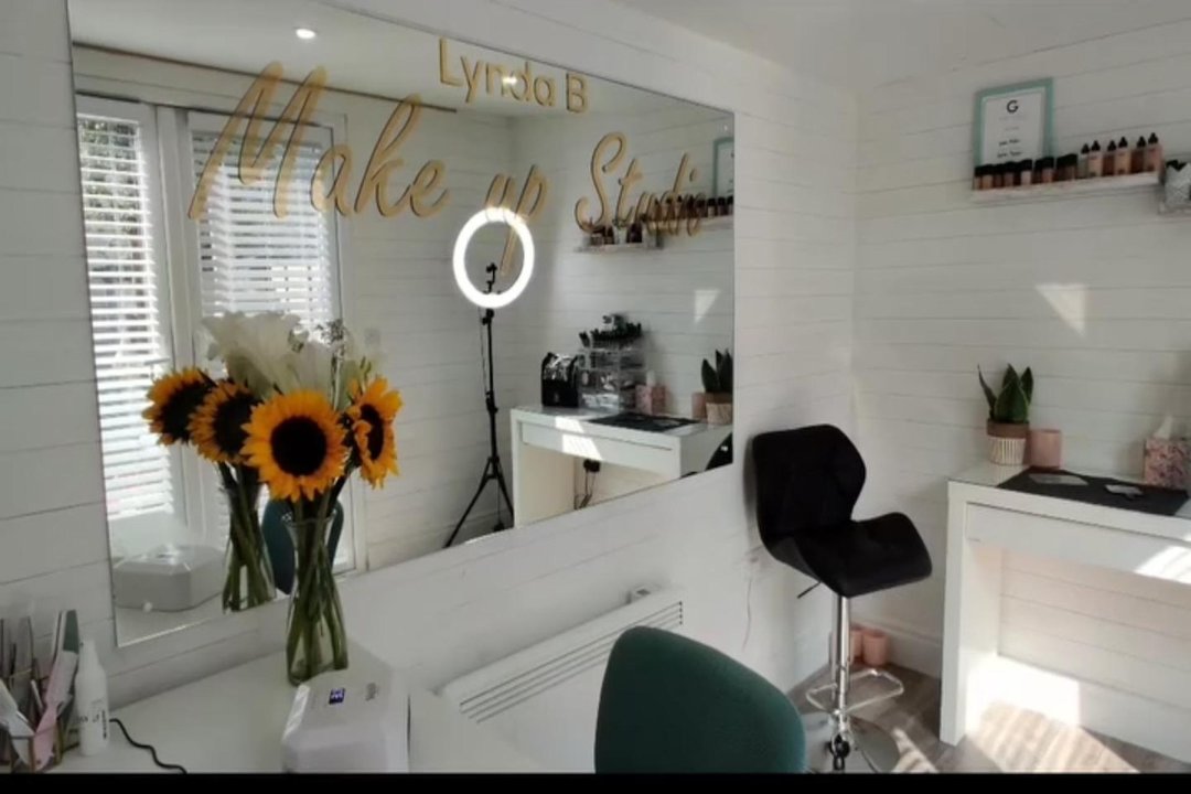 Makeup studios store