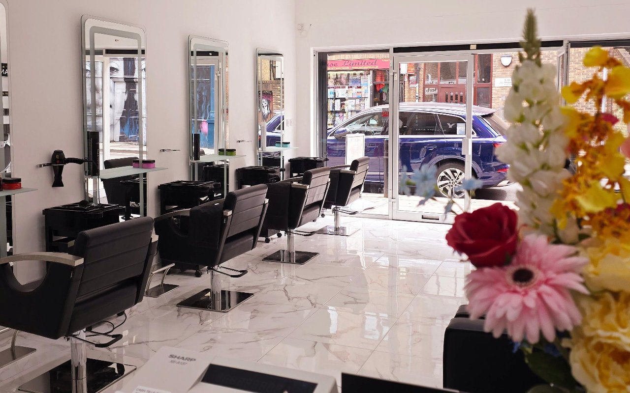 Top 20 places for Ladies' Haircuts in UK - Treatwell