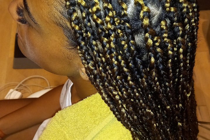 Roris' Braids and More | Hair Salon in Kingsland Road, London - Treatwell