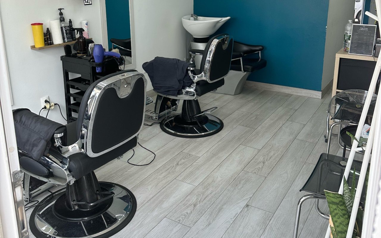Coloração e madeixas perto Amora - Treatwell