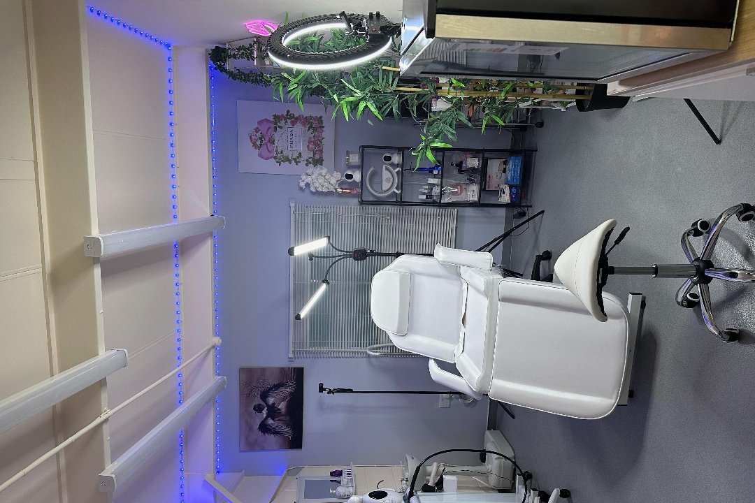 Prestigious Aesthetic Lounge | Treatment Room - Beauty in Markhouse ...