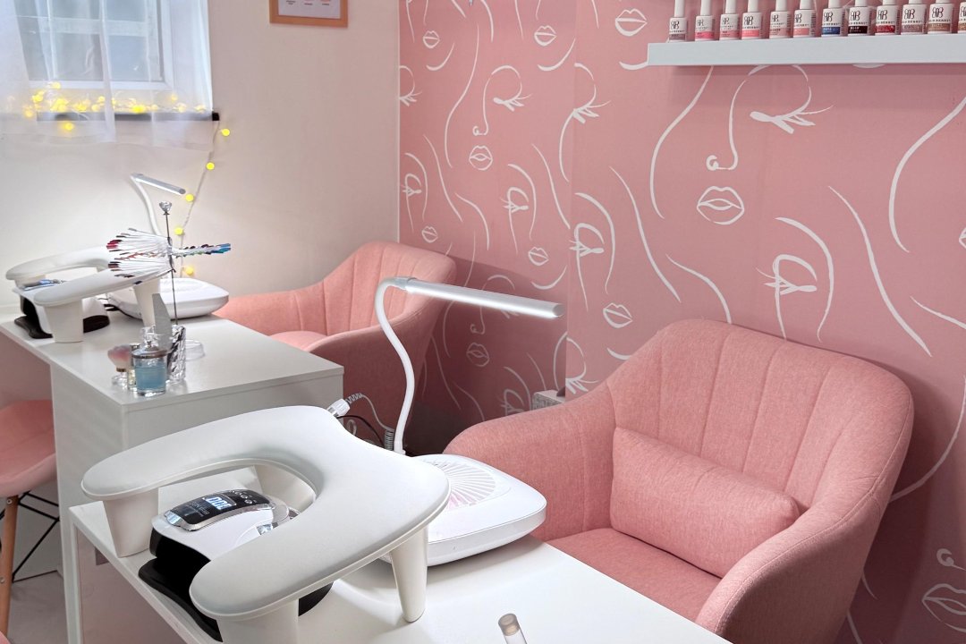 Fade & Polish Nail Studio | Nail Salon in Tingley, Leeds - Treatwell