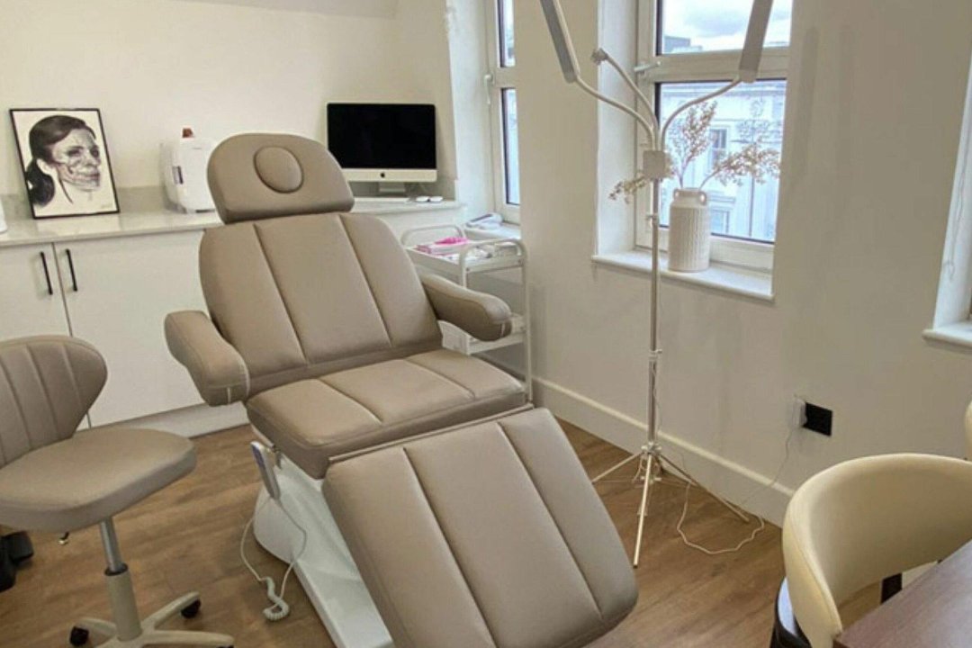 GlowLondon | Beauty Salon in Argyle Square, London - Treatwell