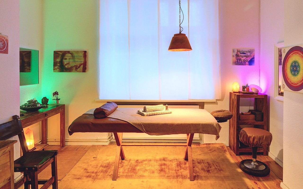 Triggerpunktmassage in der Nähe von Kudamm, Berlin - Treatwell
