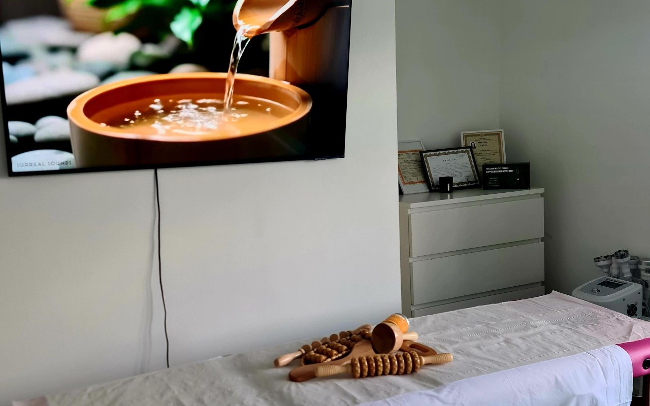 Lomi Lomi Massage near Canons Park, London - Treatwell