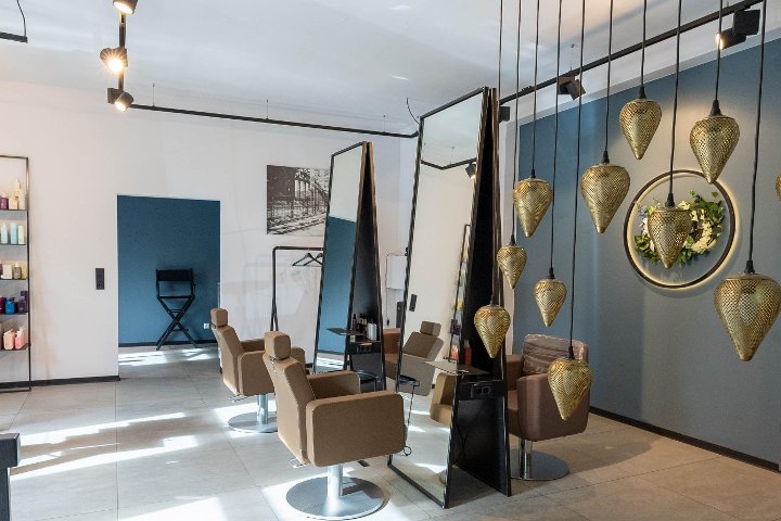 Hair is Art by Zidani | Friseur in Max Weber Platz, München - Treatwell