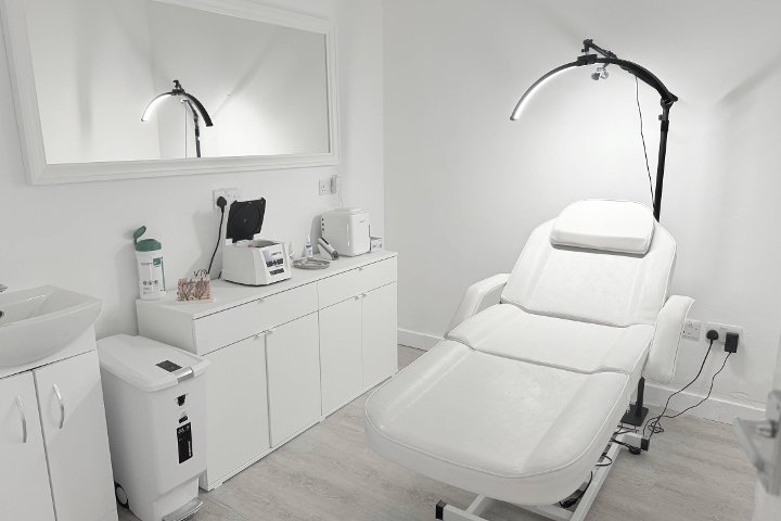 Facefull Aesthetics | Skin Clinic in Acre Lane, London - Treatwell