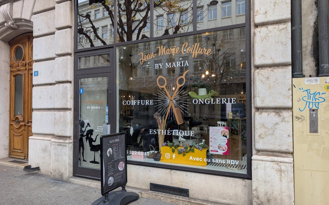 Mèches tête complète femme à Freiburg - Treatwell