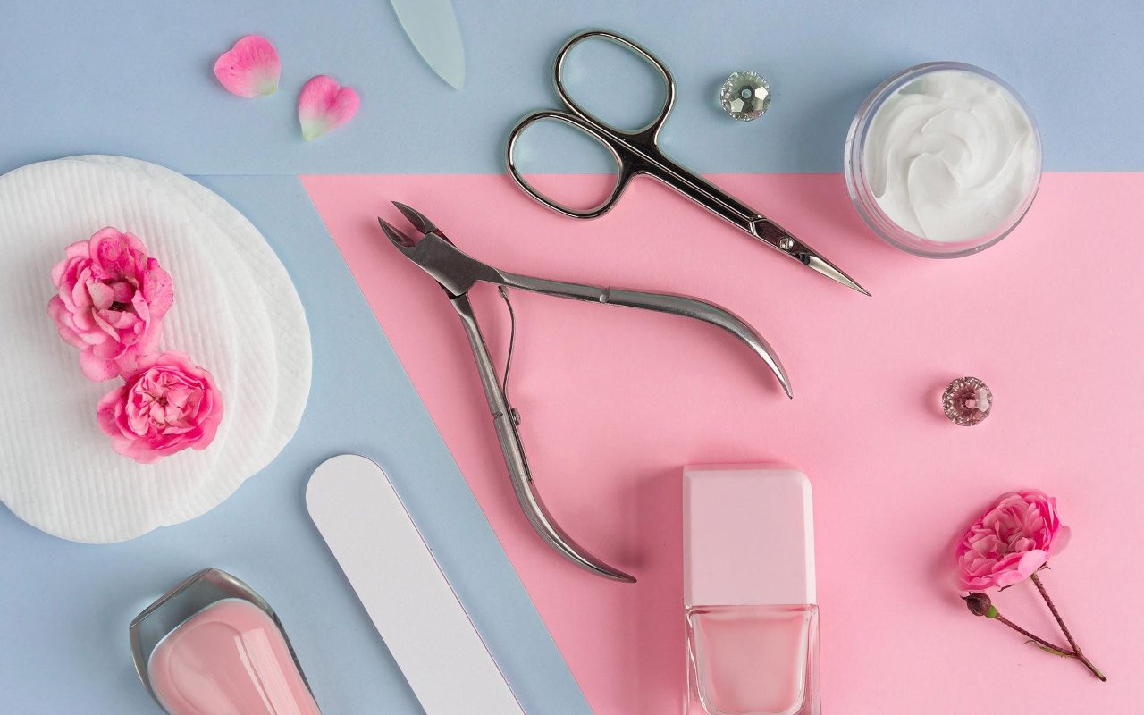 Réparation ongle cassé à Le Porge, Gironde - Treatwell