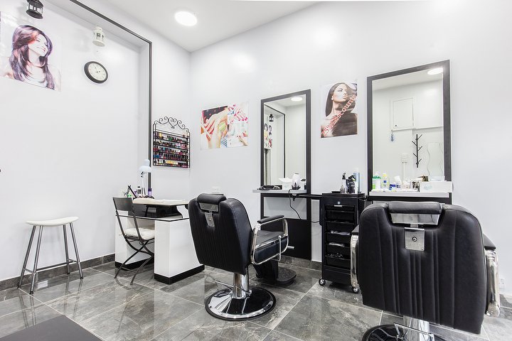 Z & Z Hair & Beauty | Hair Salon in Trafalgar Road, London - Treatwell