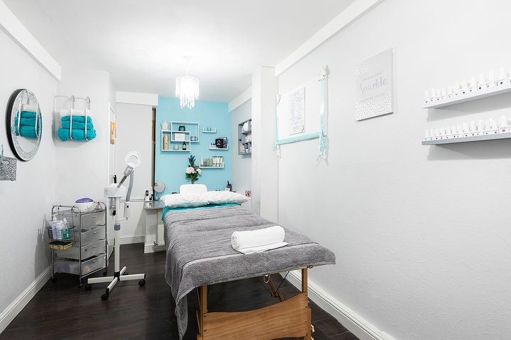 Go Glamorous | Treatment Room - Beauty in Charlton, London - Treatwell