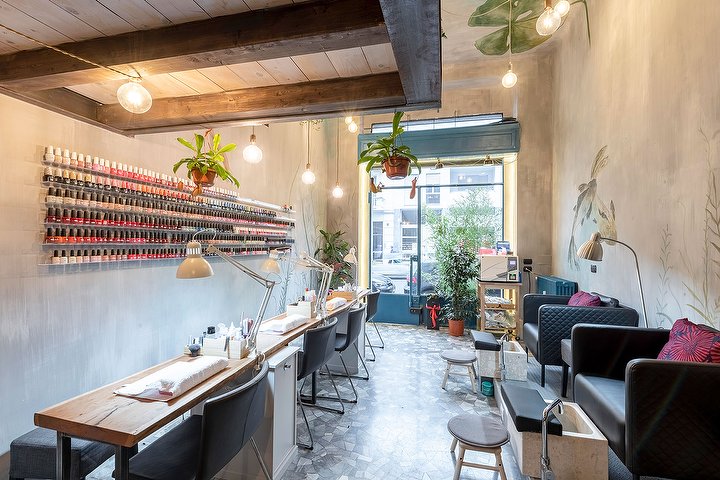 Akiko Nails - Via Piero Capponi | Salone di bellezza a Tre Torri ...