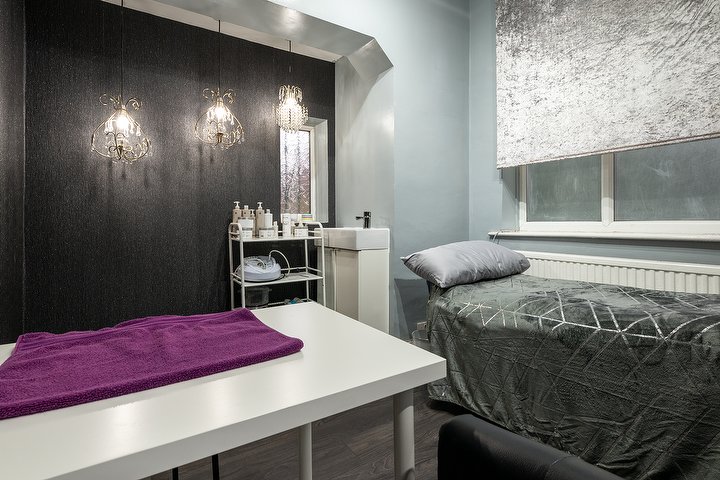 Vanessa's beauty and nail lounge | Treatment Room - Beauty in ...