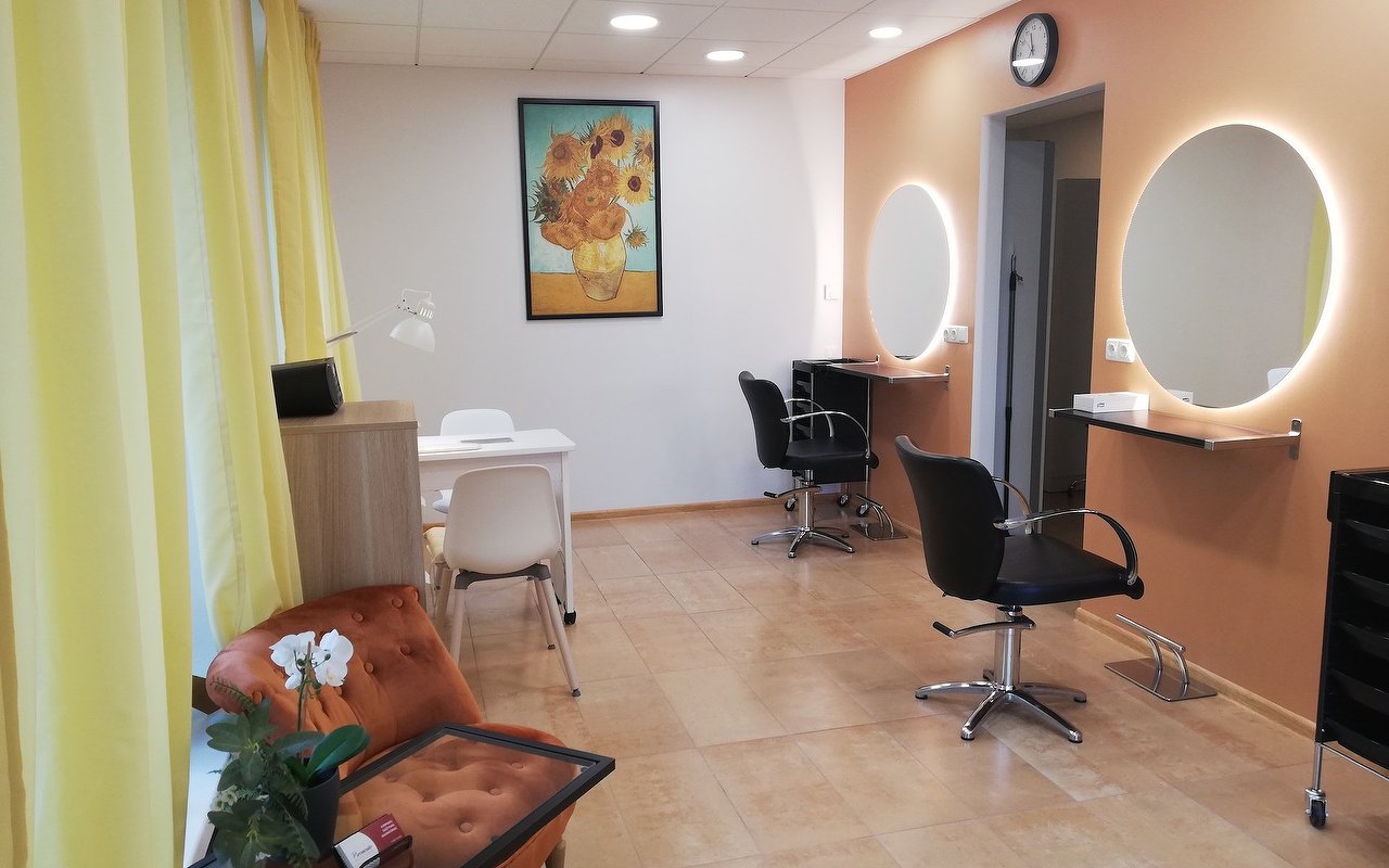 Top 20 salonai teikiantys paslaugą Vyriškas kirpimas rajonas: Lietuva ...