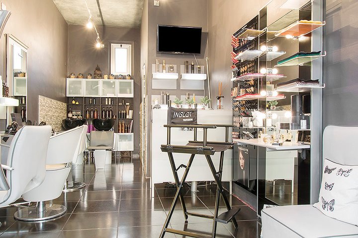 Erika Professional Hair | Parrucchiere a Vinci - Treatwell