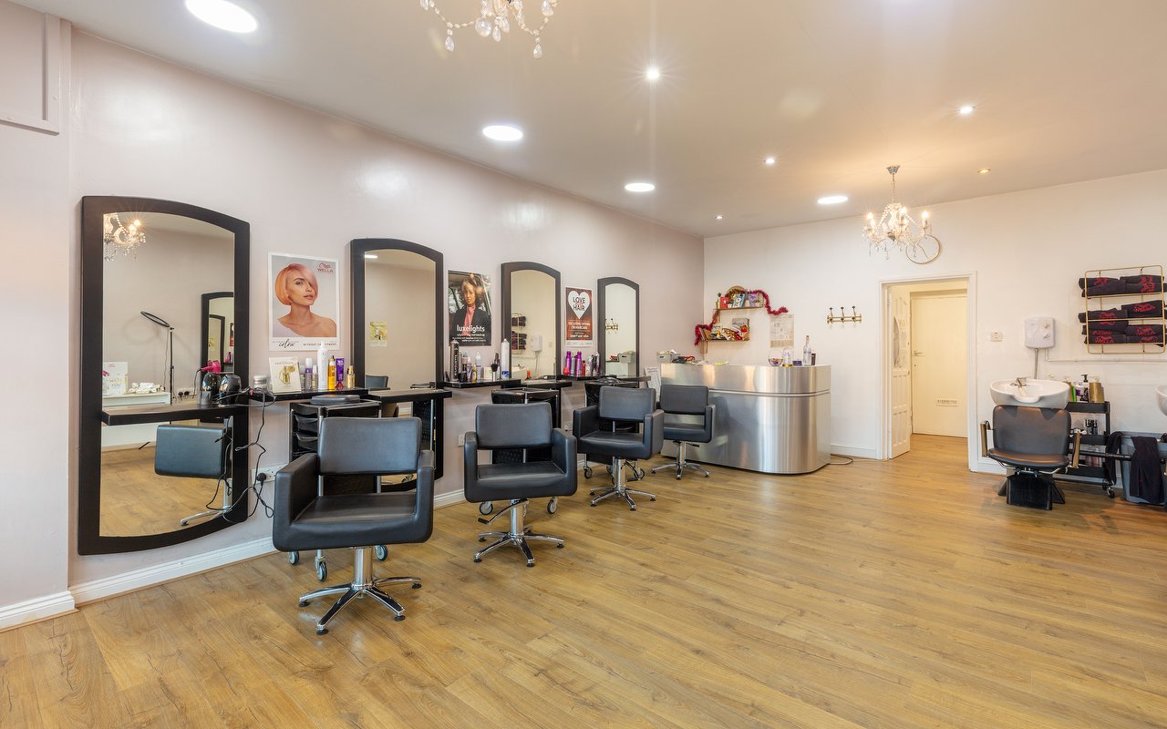 Boys' Haircuts near Rochdale - Treatwell