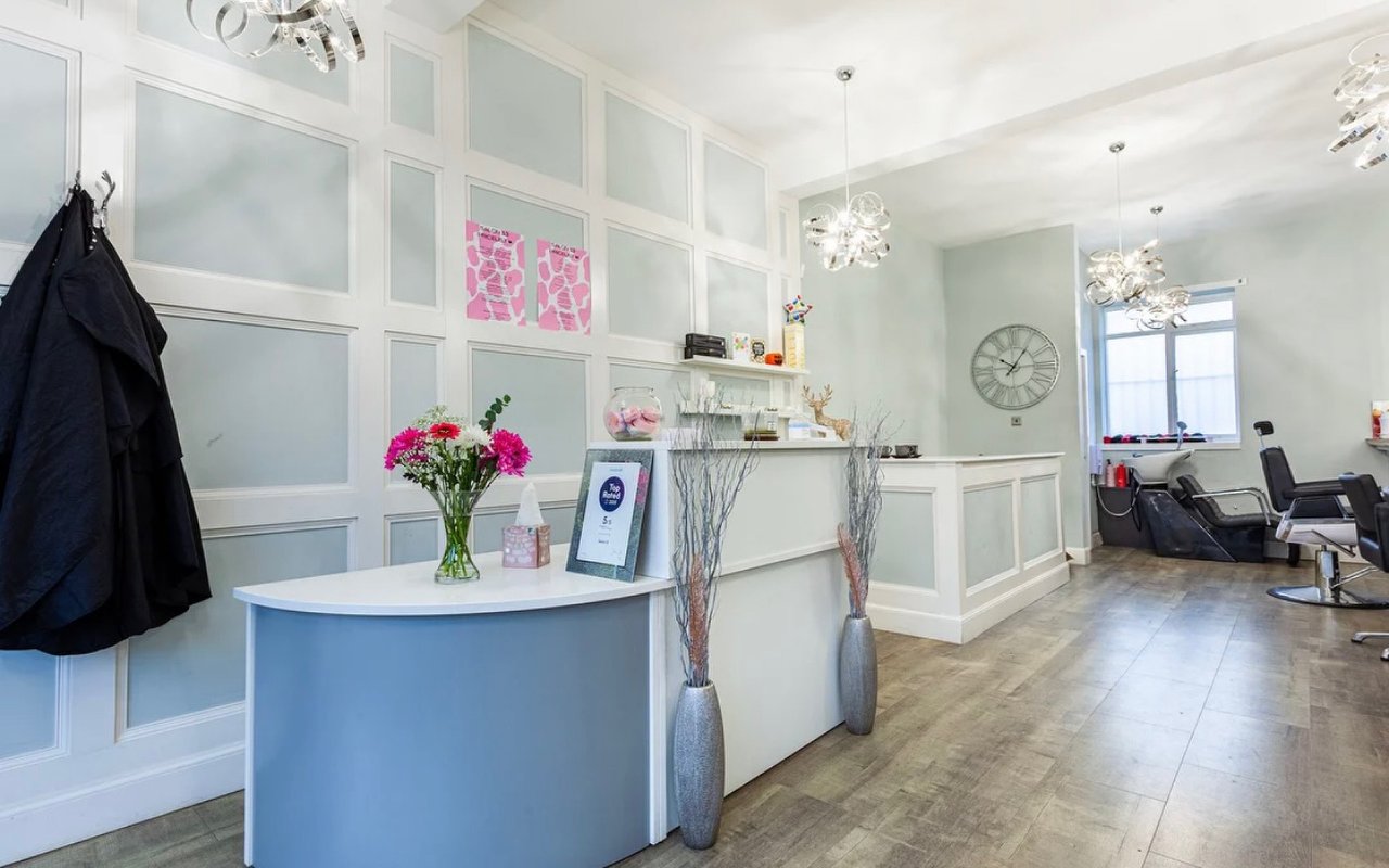 Ladies' Full Head Colouring near Westside Plaza, Edinburgh - Treatwell