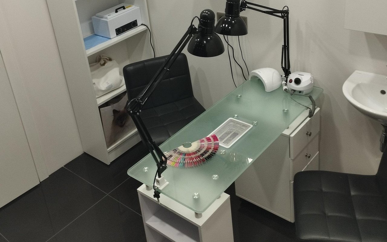 Ilgalaikis gelinis manikiuras rajonas: Fabijoniškes, Vilnius - Treatwell