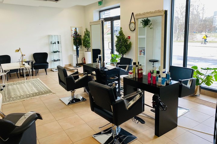 Meistrė Viktorija @ Salon V beauty lounge | Kirpykla - Senamiestis ...