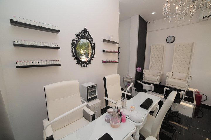 Glorious Nails by Maria | Κέντρο Ομορφιάς σε Rizoupoli, Αθήνα - Treatwell