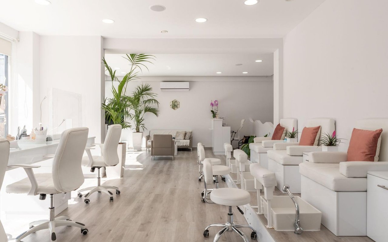 Θεραπείες νυχιών σε nail salons και nail bars κοντά Cholargos, Attica ...