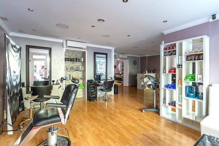 Momo Friseure Berlin International & Yasemin Kosmetikstudio | Friseur ...