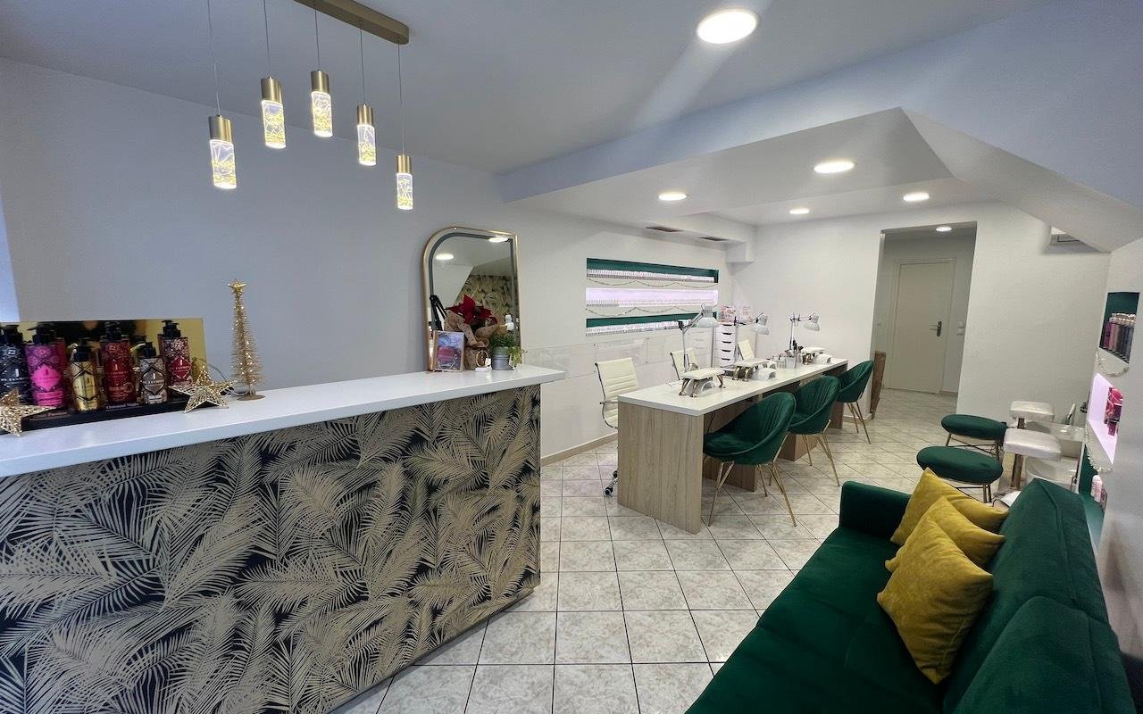 Επιμήκυνση Νυχιών με Gel σε Ionian Islands - Treatwell