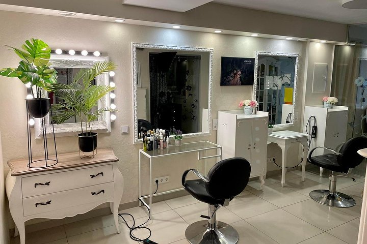 Kirpėja Laura Vilnius | Kirpykla - Pilaite, Vilnius - Treatwell