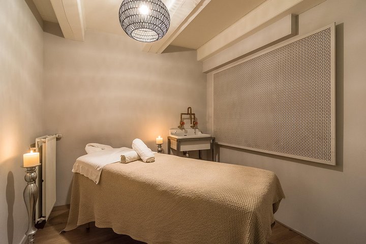 Sense Beauty & Lifestyle Store | Beauty Salon in Nieuwezijds ...