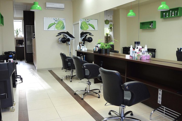 Kirpėja Gintarė - grožio salonas Laim | Kirpykla - Šnipiškes, Vilnius ...