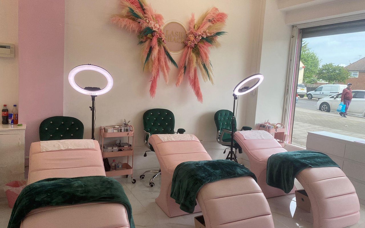 Beauty Salons near Collier Row, London - Treatwell