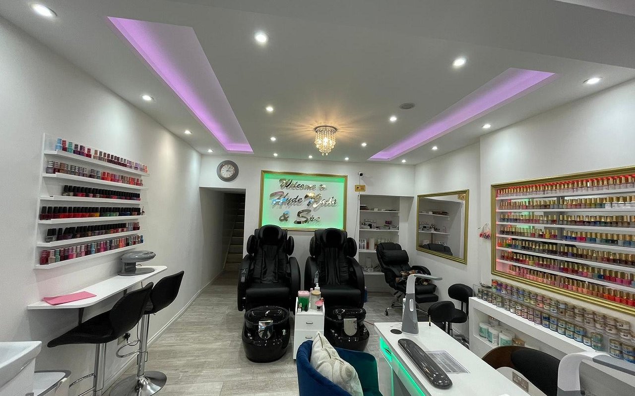 Beauty Salons near Stalybridge, Tameside - Treatwell