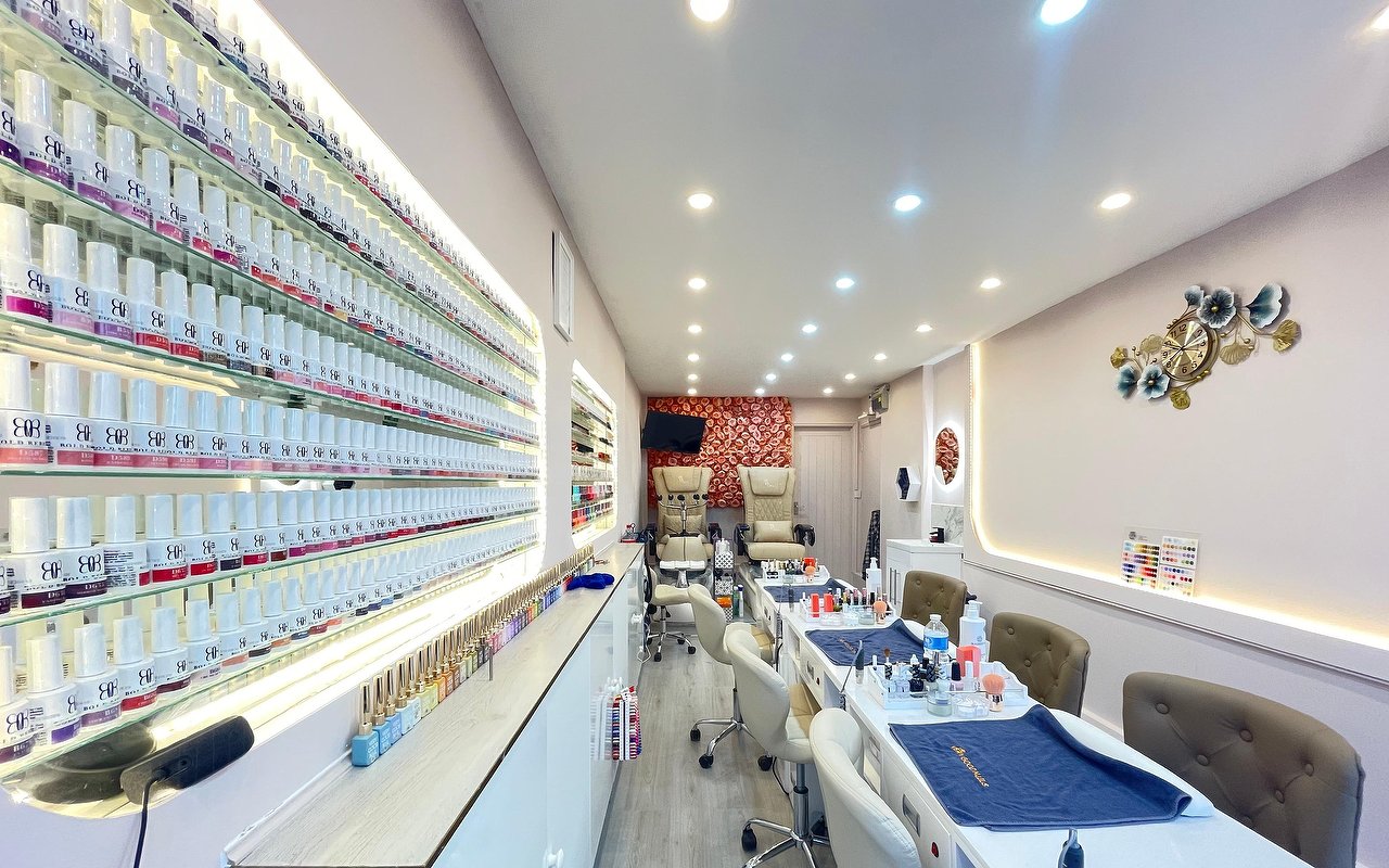 Hard Gel Extensions & Overlays in Bournemouth, Dorset - Treatwell