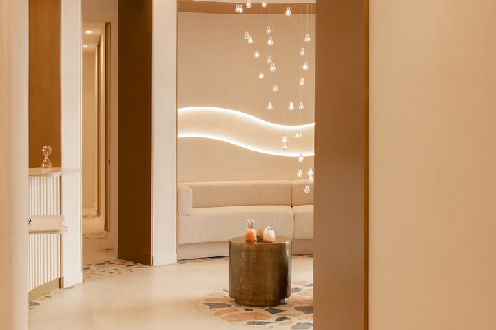 Combray | Institut de beauté à Avenue des Champs-Elysées, Paris - Treatwell