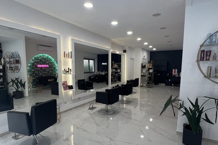 Scrimieri Parrucchieri Baldo degli Ubaldi 220 | Parrucchiere a Aurelio ...