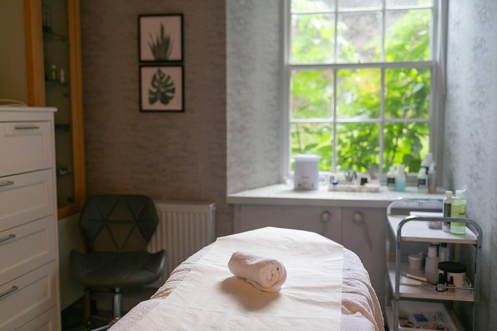 Beauty Pod | Treatment Room - Beauty in Queen Street, Edinburgh - Treatwell