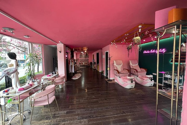 Colombian Nails | Centro de Manicura en Marbella - Treatwell