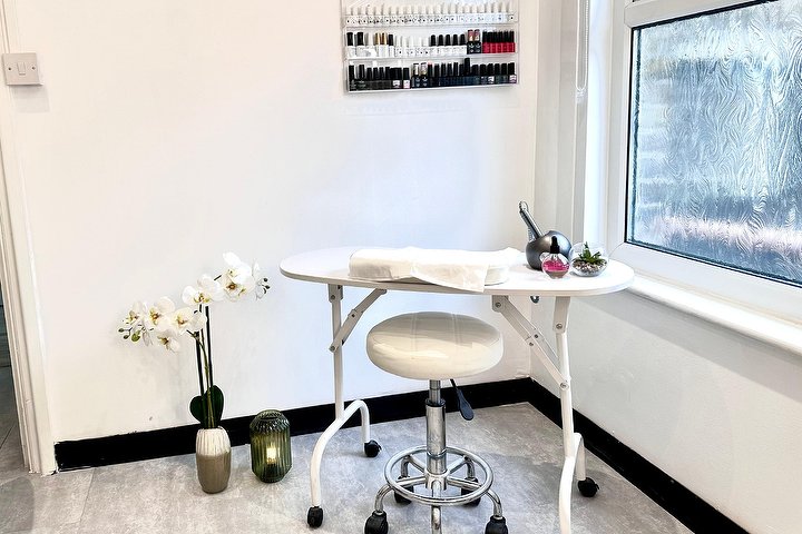 Daniela Beauty | Treatment Room - Beauty in Enfield, London - Treatwell
