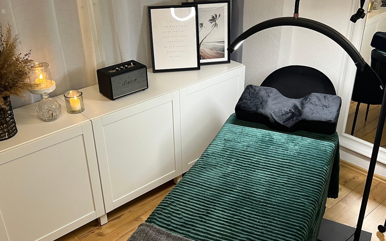 Wimpernverlängerung in der Nähe von Britzer Garten, Berlin - Treatwell