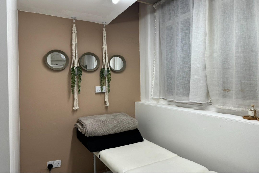 Cloud 9 Aesthetics | Treatment Room - Beauty in Bank Chambers ...