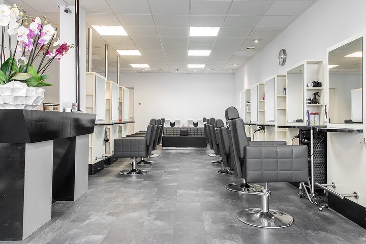 Djam Hairdressing | Kapper in Ceintuurbaan, Amsterdam - Treatwell